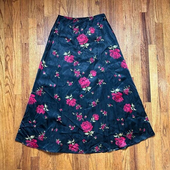 La Belle | Skirts | Vintage La Belle Dark Floral Maxi Skirt | Poshmark